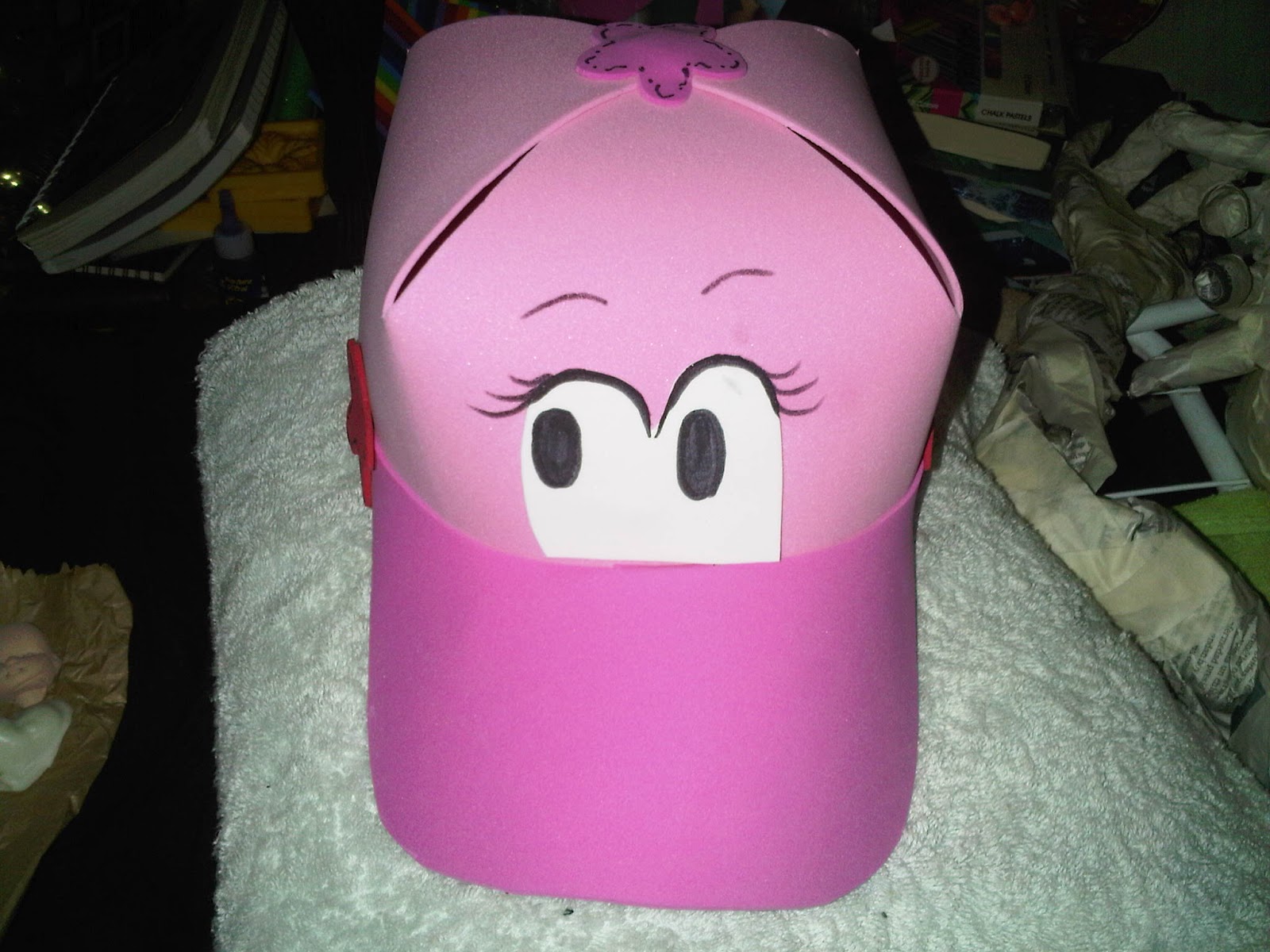 Como hacer una gorra en foami con molde - Imagui