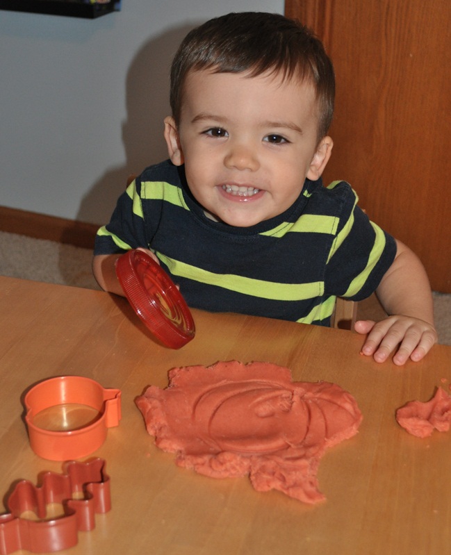 Memorizing the Moments: Tot School - Fall Theme