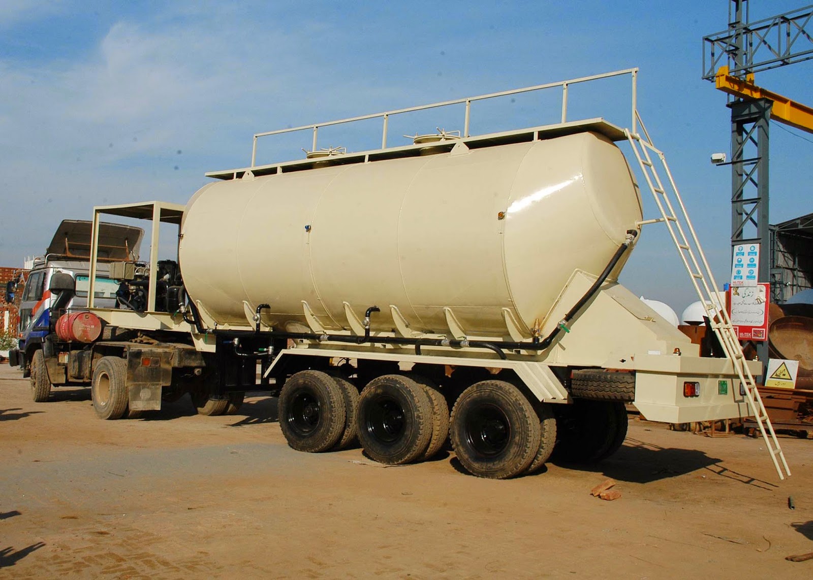Pressure Vessel: Cement Bulker Pressure Vessel: Cement Bulker