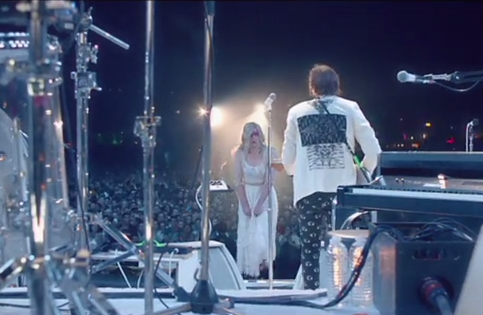 Δείτε το βίντεο του We Exist των Arcade Fire - POEt'S SOUND