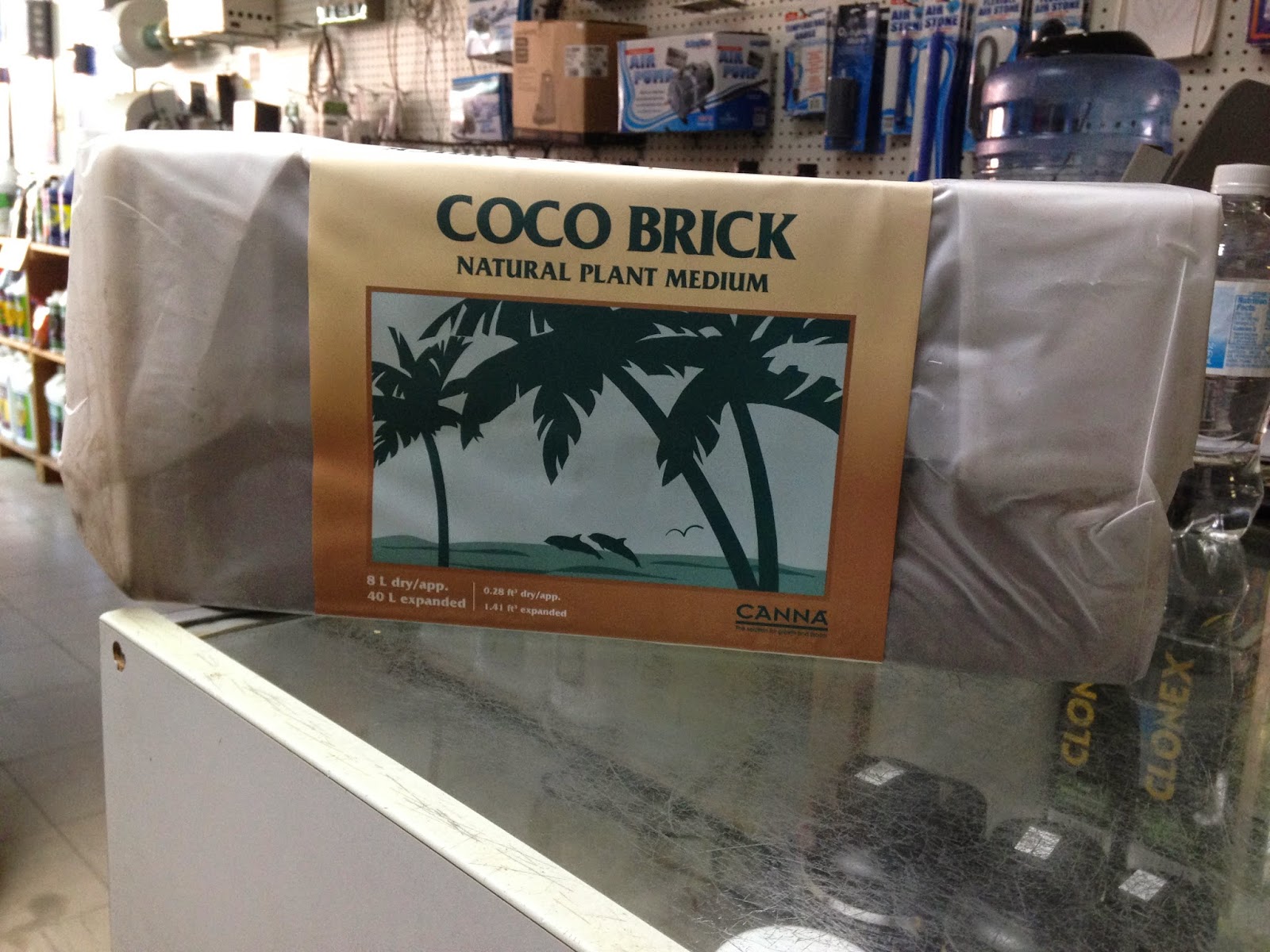 The Grow Room: NEW PRODUCT ANNOUNCEMENT: CANNA COCO BRICKS