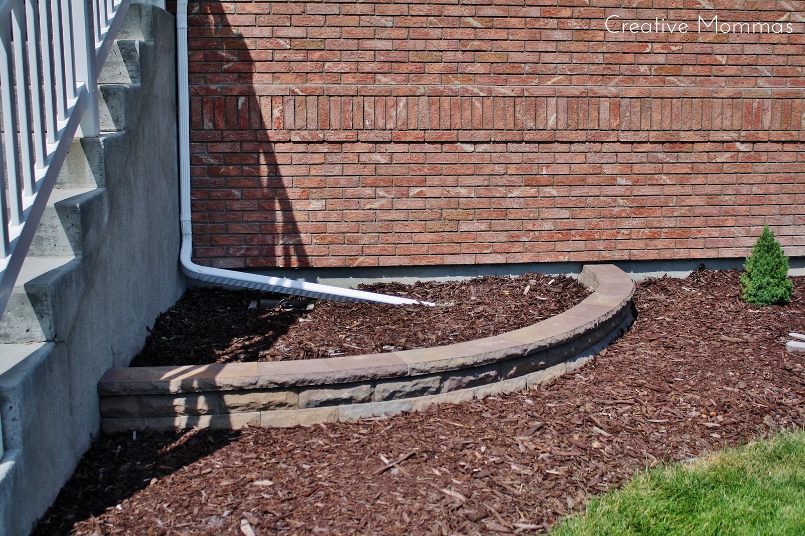 Creative Mommas Curved Retaining Wall creative-mommas-curved-retaining-wall