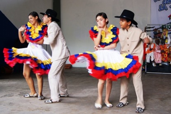 Venezuela, Paraiso del Caribe.: Baile tradicional de Venezuela: El joropo