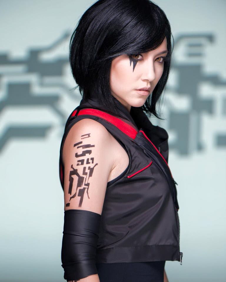 Elarte Cosplay: Mirror's Edge Catalyst - Faith Connors Cosplay Elarte Cosplay: Mirror's Edge Catalyst - Faith Connors Cosplay