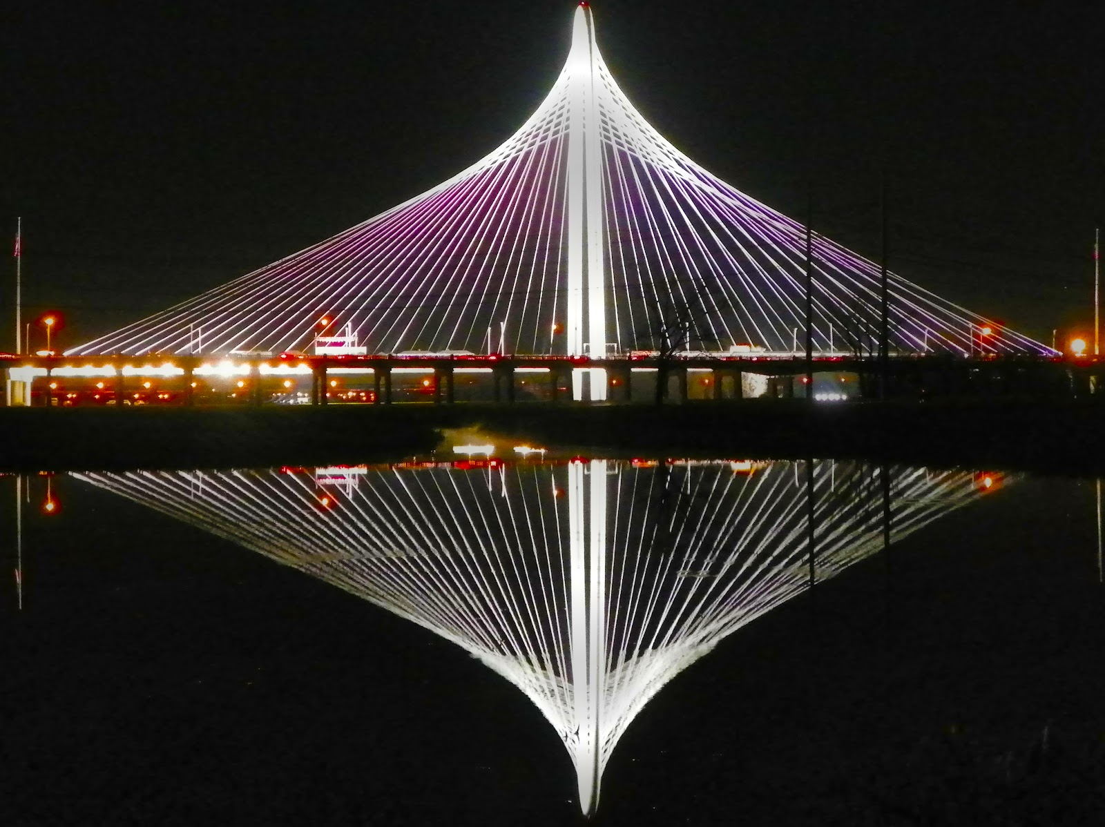Dallas Trinity Trails Margaret Hunt Hill Bridge Fireworks Show dallas-trinity-trails-margaret-hunt-hill-bridge-fireworks-show