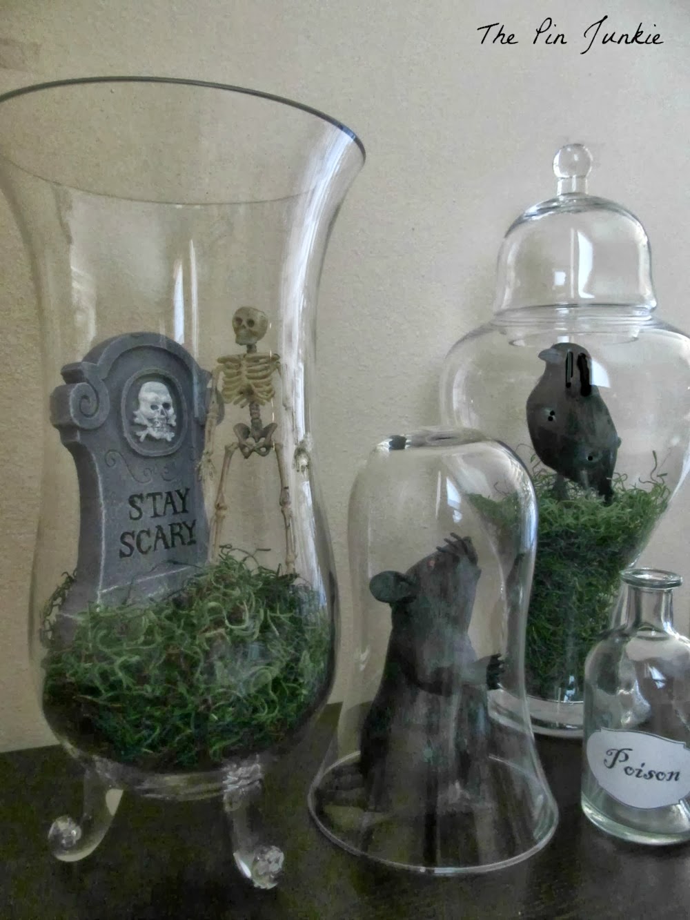 Dollar Store Halloween Decor Tablescape dollar-store-halloween-decor-tablescape