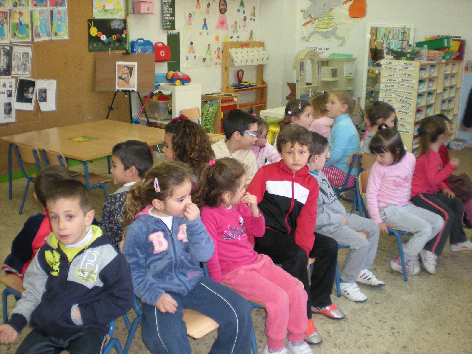 Sentir y Educar: Juego de la silla Sentir y Educar: Juego de la silla