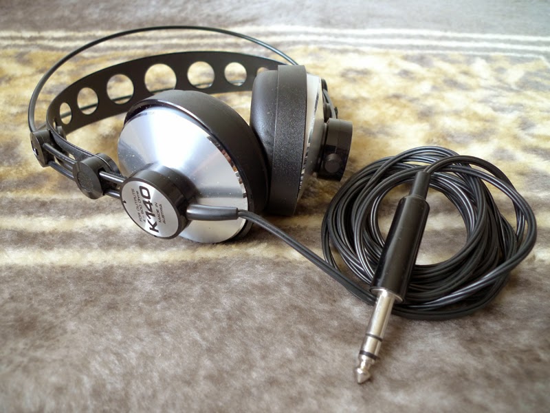 Sopp: AKG K140/4 "cardan"