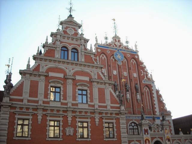 RIGA | . TUTUKI EXPRESS