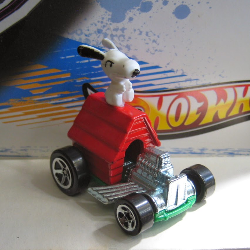 HumWheels: 2014 Hot Wheels Snoopy HumWheels: 2014 Hot Wheels Snoopy