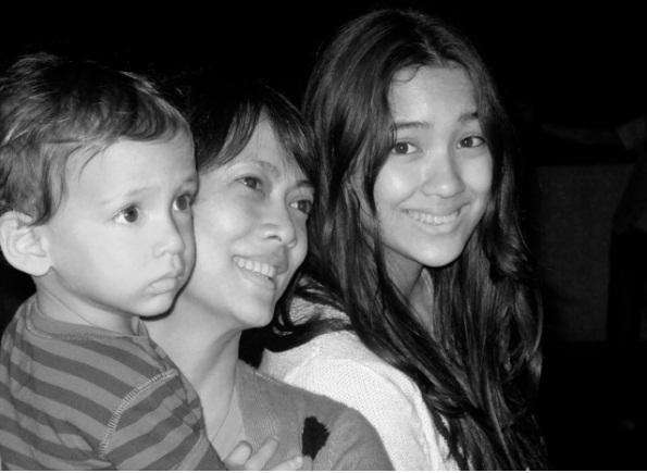 Jenni Epperson Book Signing At The Block, SM North Edsa ~ Travel, Photographs and Lifestyle