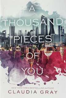 Kirjasirkus: Claudia Gray: A Thousand Pieces Of You