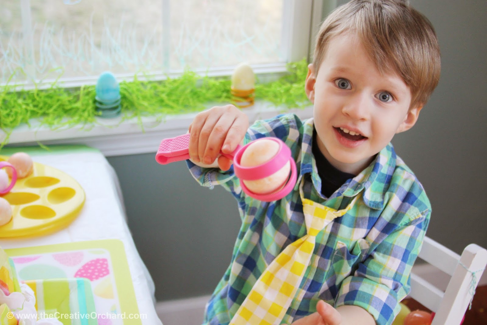 the Creative Orchard: CELEBRATE: EGG-cellent Artsy Easter!