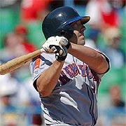 Former Mets Utility Player: Eric Valent (2004-2005)