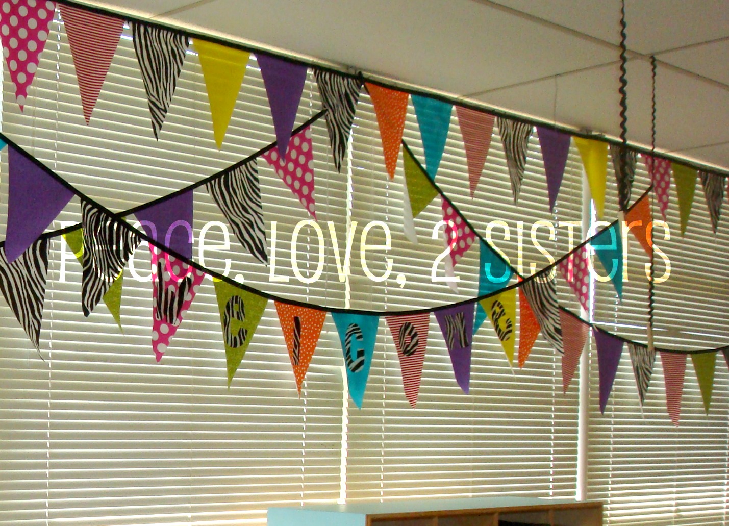 I'd prefer different colors and patterns for my classroom, but I love ...