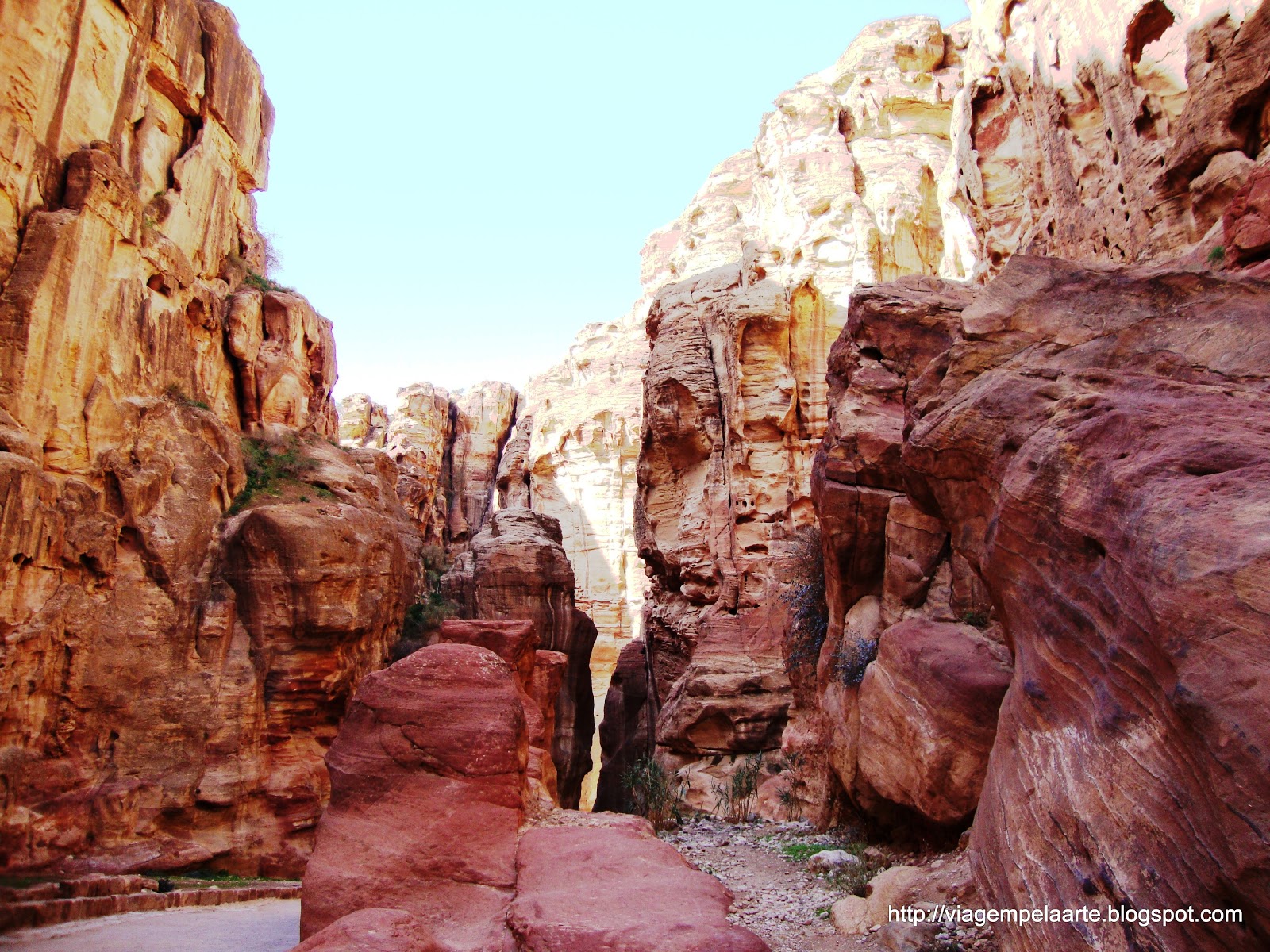 viagem pela arte: Petra - Uma cidade esculpida nas rochas viagem pela arte: Petra - Uma cidade esculpida nas rochas
