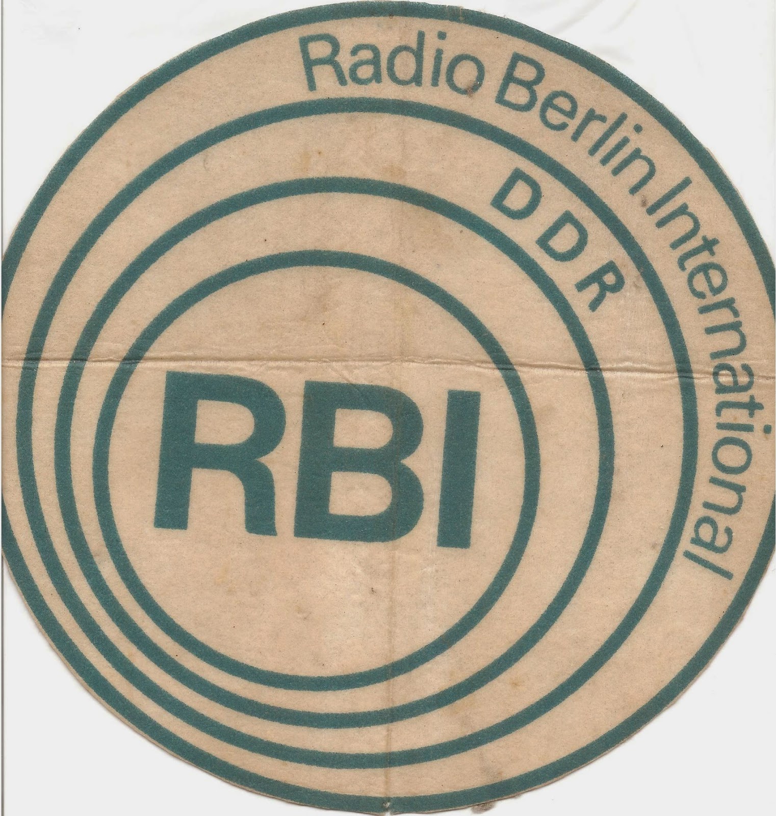 RADIO BERLIN INTERNACIONAL: BANDERIN CON EL LOGOTIPO RBI - RADIO BERLIN ... RADIO BERLIN INTERNACIONAL: BANDERIN CON EL LOGOTIPO RBI - RADIO BERLIN ...