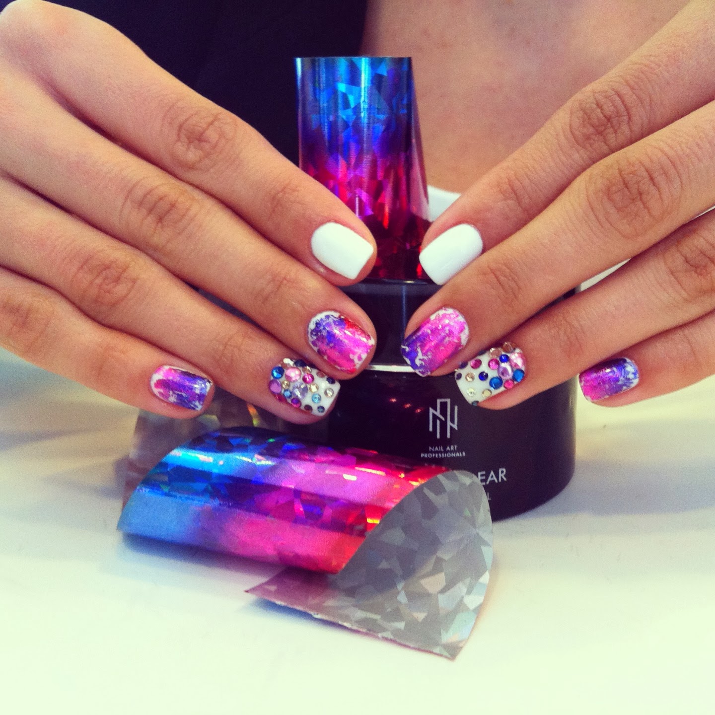 Nail Art Studio by Lore- un 2013 cu unghii perfecte | Sandra Bendre