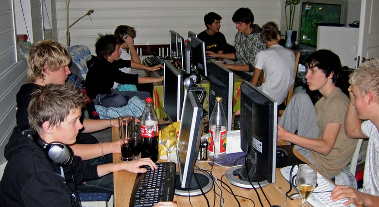 Games Making Noob What Internet Did To Gamers games-making-noob-what-internet-did-to-gamers