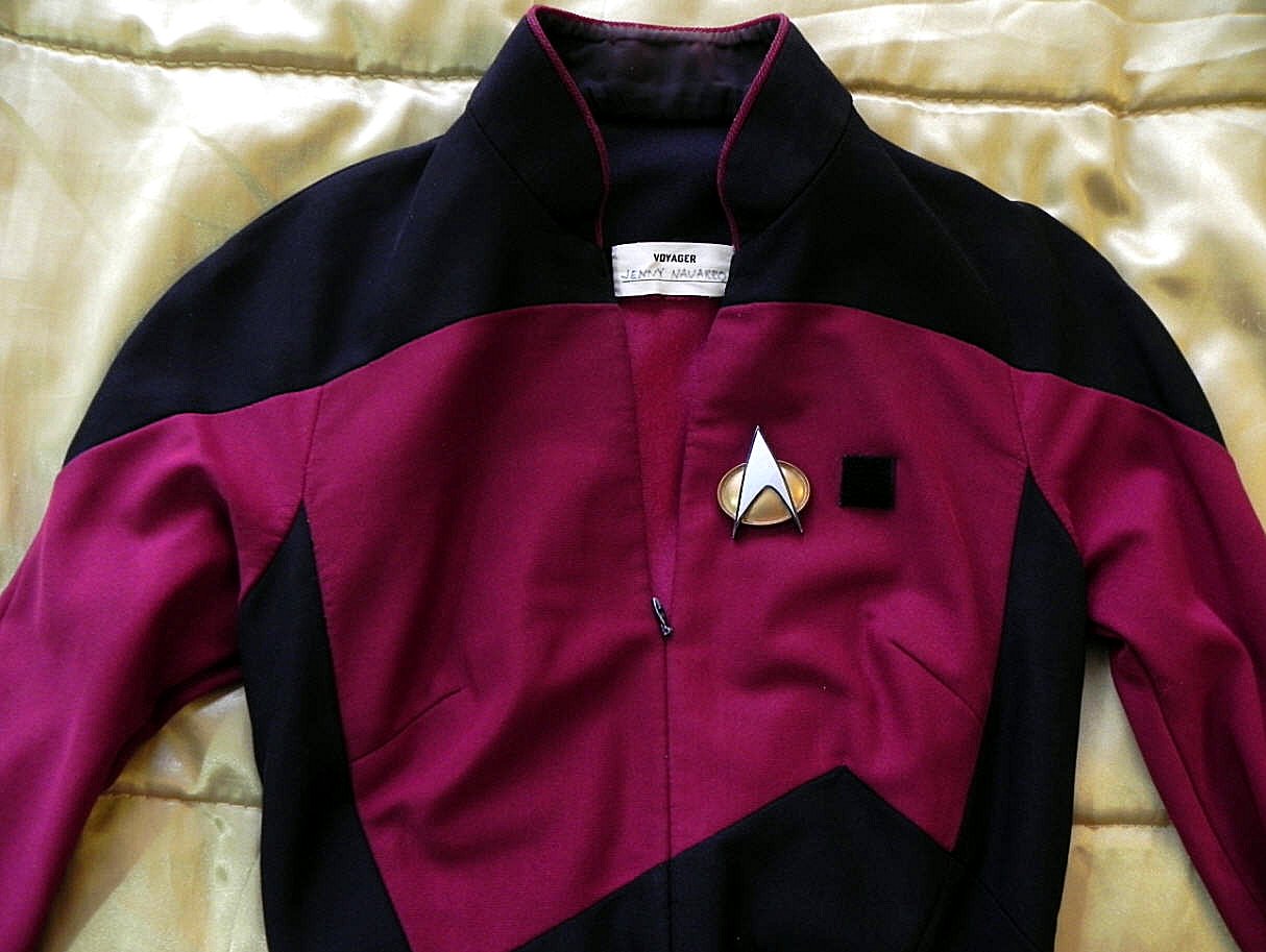 Star Trek Prop, Costume & Auction Authority: Star Trek: TNG Command Red Starfleet Uniform