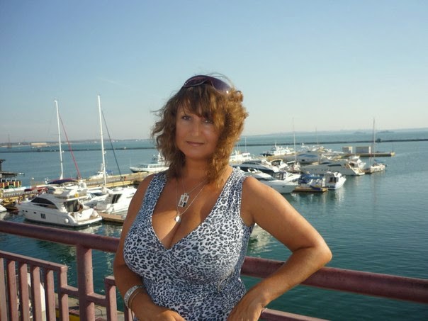 Busty Russian Woman: Larisa K