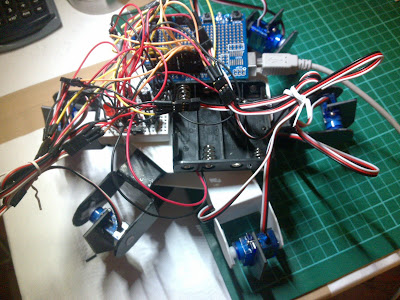 Simple Hexapod Robot Using Arduino - Oscar Liang
