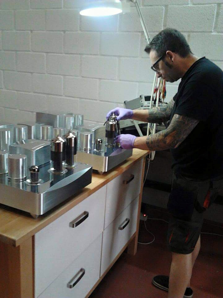 Amati Engineering Electron amplifier production – M & S | Ultimate High-Fidelity