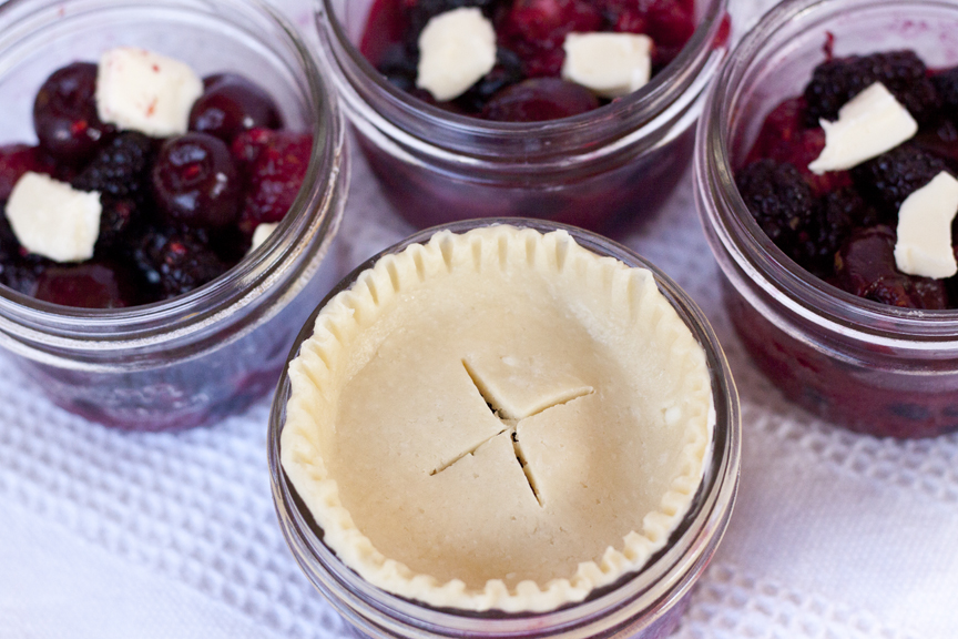 paiges of style: Mini Pies in a Mason Jar (The Cheater Method)