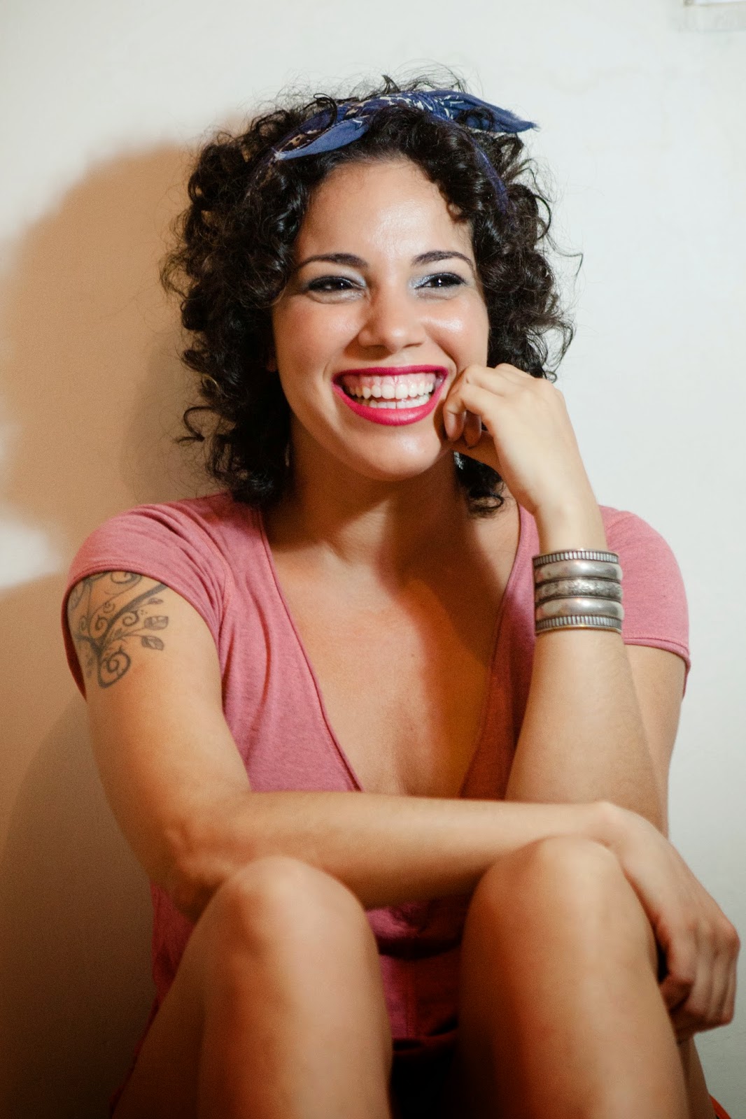 ROCK LOCO: RENATA BASTOS: UMA MULHER E TREZENTAS IDEIAS