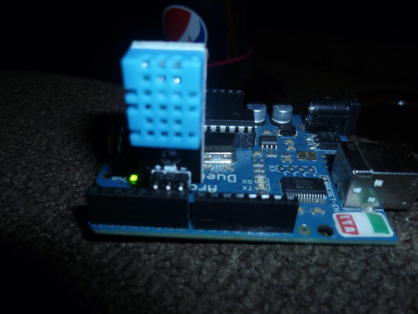 Plotting Temperature with Arduino 1.6.6 - Academy for Arduino Plotting Temperature with Arduino 1.6.6 - Academy for Arduino