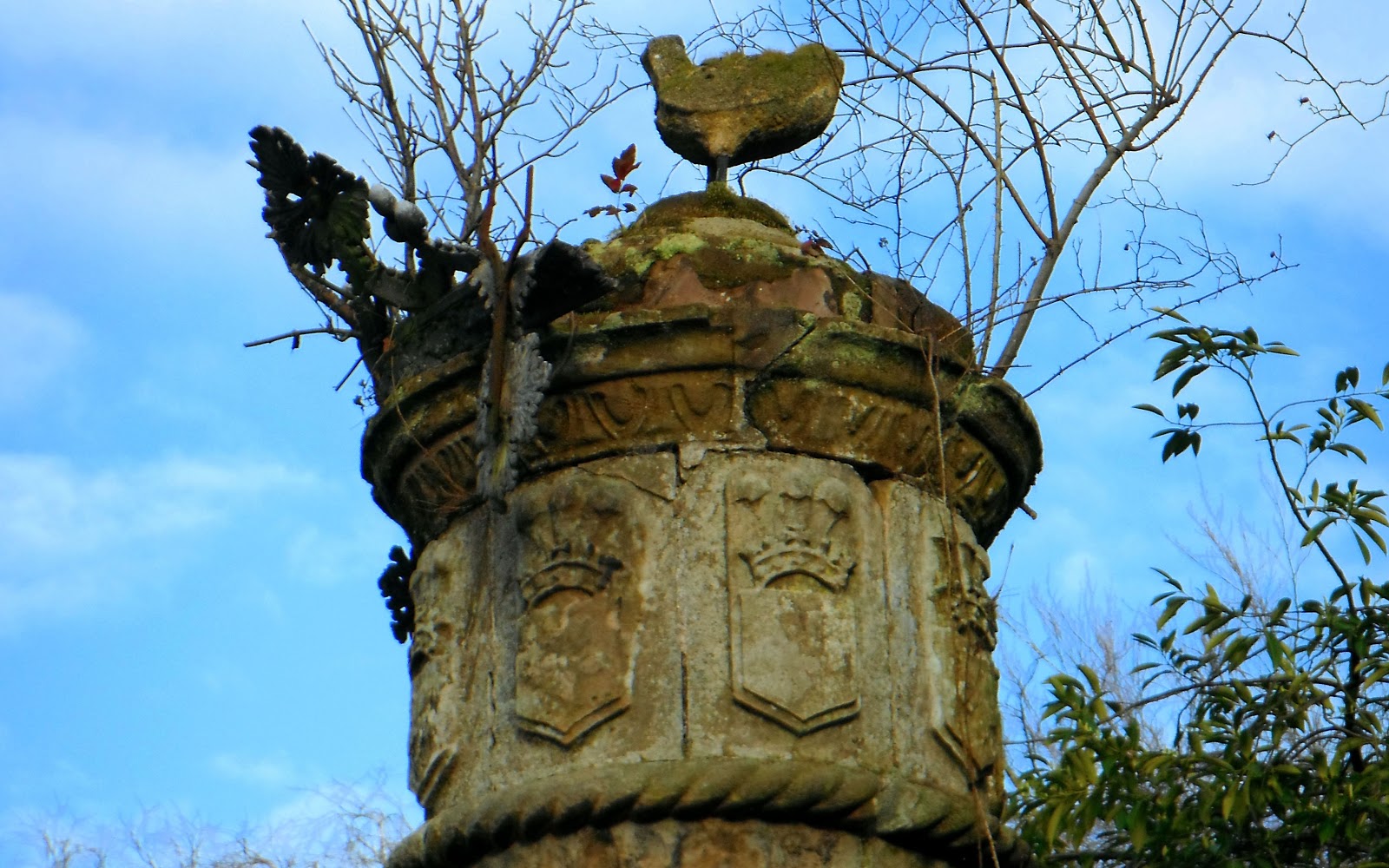 Staffordshire Photo Broken Once palatial Gates staffordshire-photo-broken-once-palatial-gates