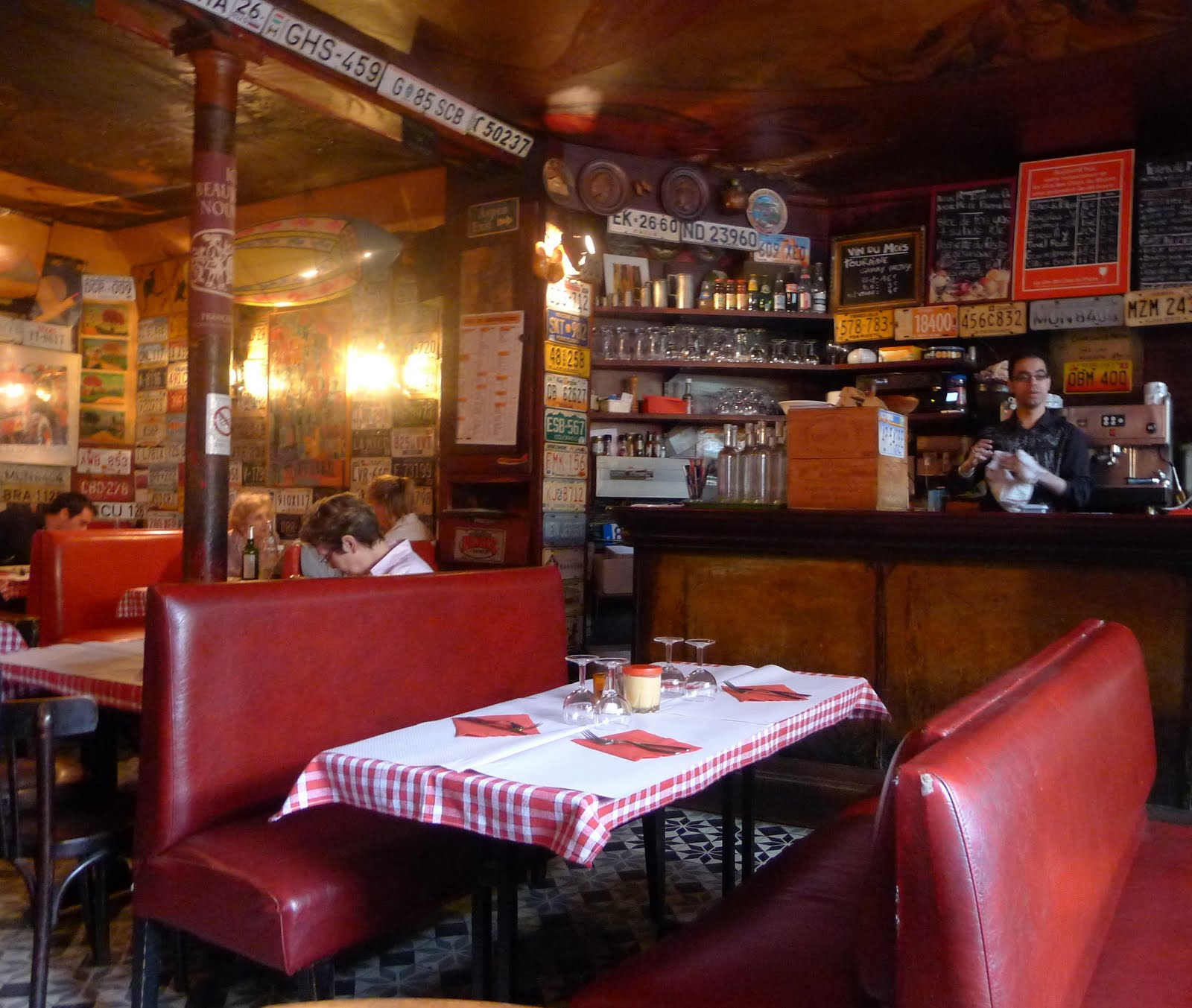 Lunch At Aux Artistes A Funky Restaurant In The 15th Arrondissement lunch-at-aux-artistes-a-funky-restaurant-in-the-15th-arrondissement