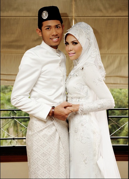 ctnhoney: Gambar majlis pernikahan Nabil Raja Lawak dan Nazirah Ayub di Putrajaya