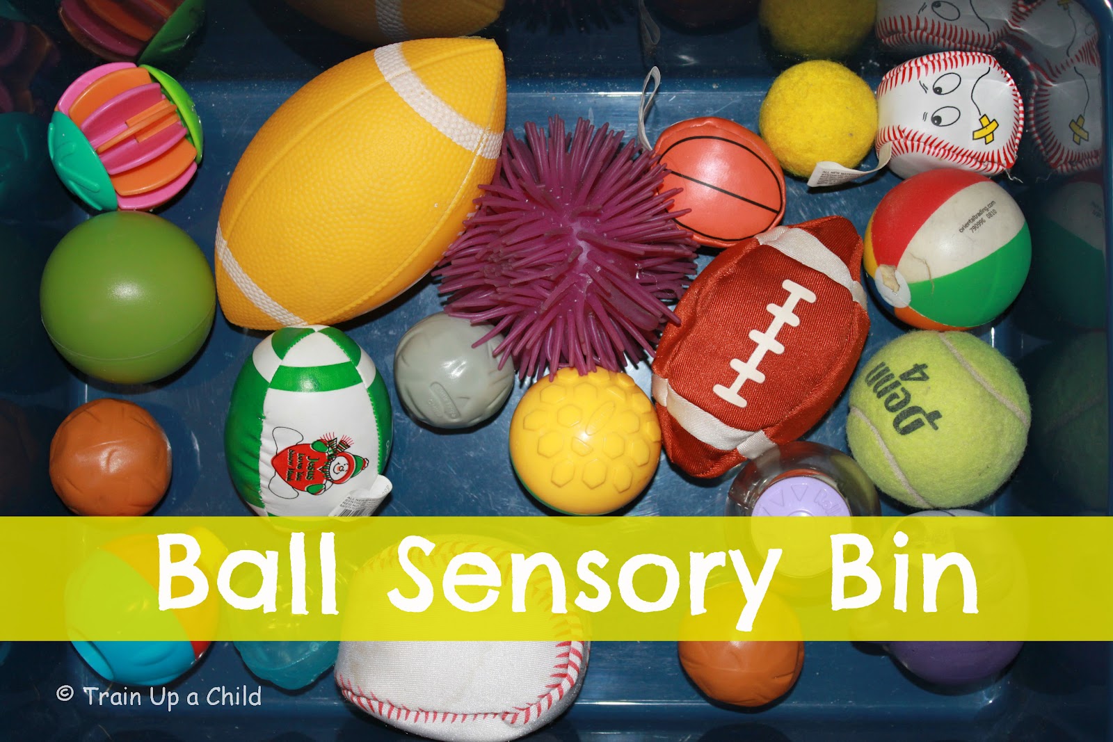 5 Simple Sensory Bins For Babies And Toddlers Learn Play Imagine 5-simple-sensory-bins-for-babies-and-toddlers-learn-play-imagine