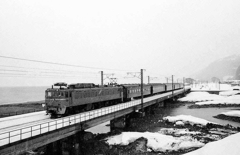 鉄暮らし雑録: EF8171 牽引北陸本線客車列車