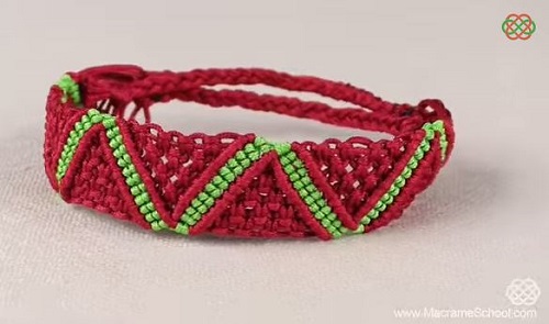 Zigzag and Chevron Macrame Bracelet Tutorials / The Beading Gem