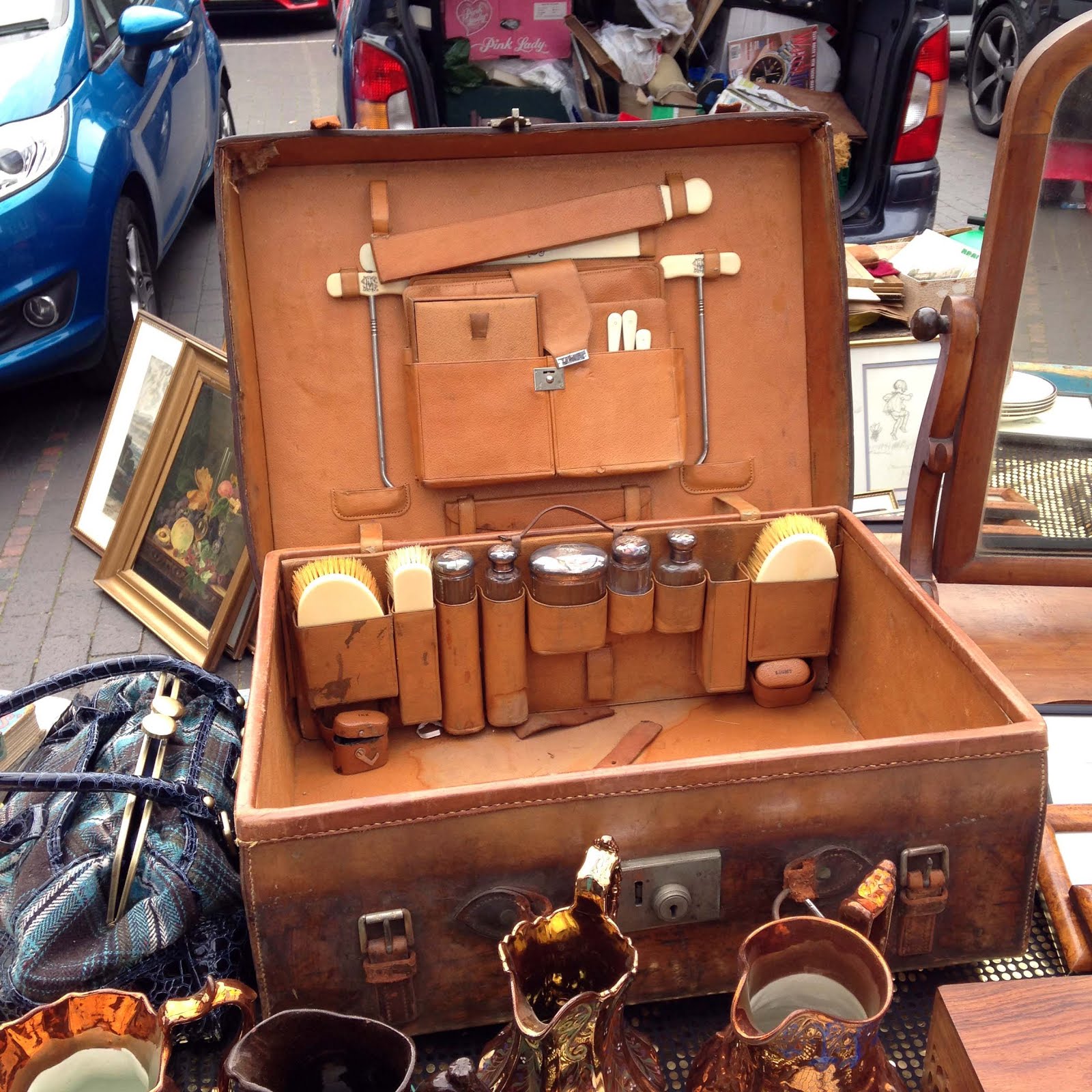 Miscellanea from Cardiff and London/ /THE TYPEWRITER REVOLUTION