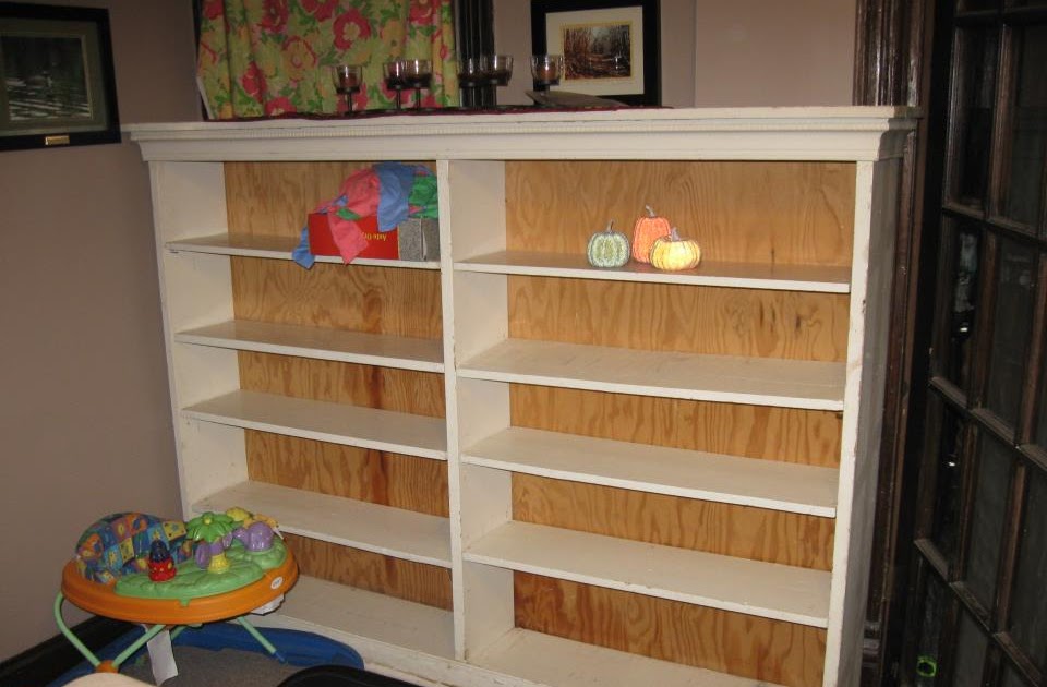 Flashback Friday: DIY Chevron Bookcase | The Dabbling Crafter