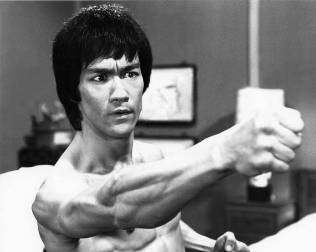 How To Punch Like Bruce Lee - One-Inch Punch - Thrillist