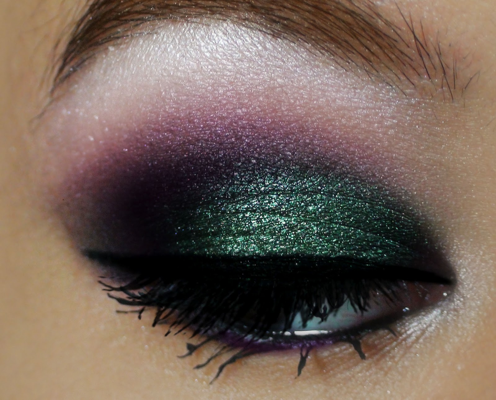 Beautiful You Evening Party Makeup Green And Purple Gradient Eye Make Up beautiful-you-evening-party-makeup-green-and-purple-gradient-eye-make-up