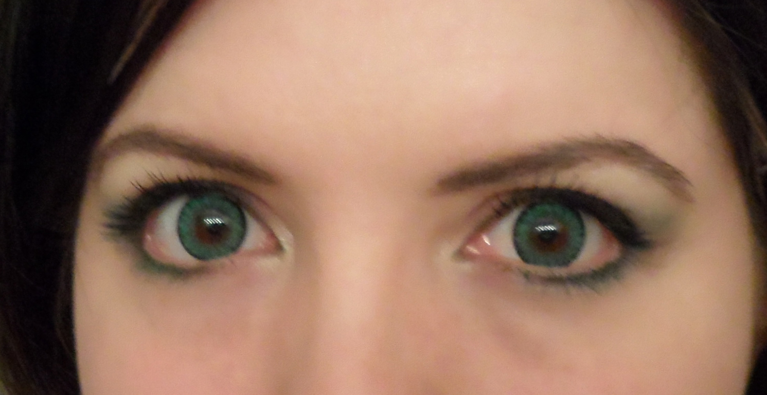 Lady Serpentine s Lair Review Venus Leaf Green lady-serpentine-s-lair-review-venus-leaf-green