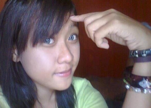 Foto Cewek Cantik Pemandu Karaoke : Zona Aneh Foto Cewek Cantik Pemandu Karaoke : Zona Aneh