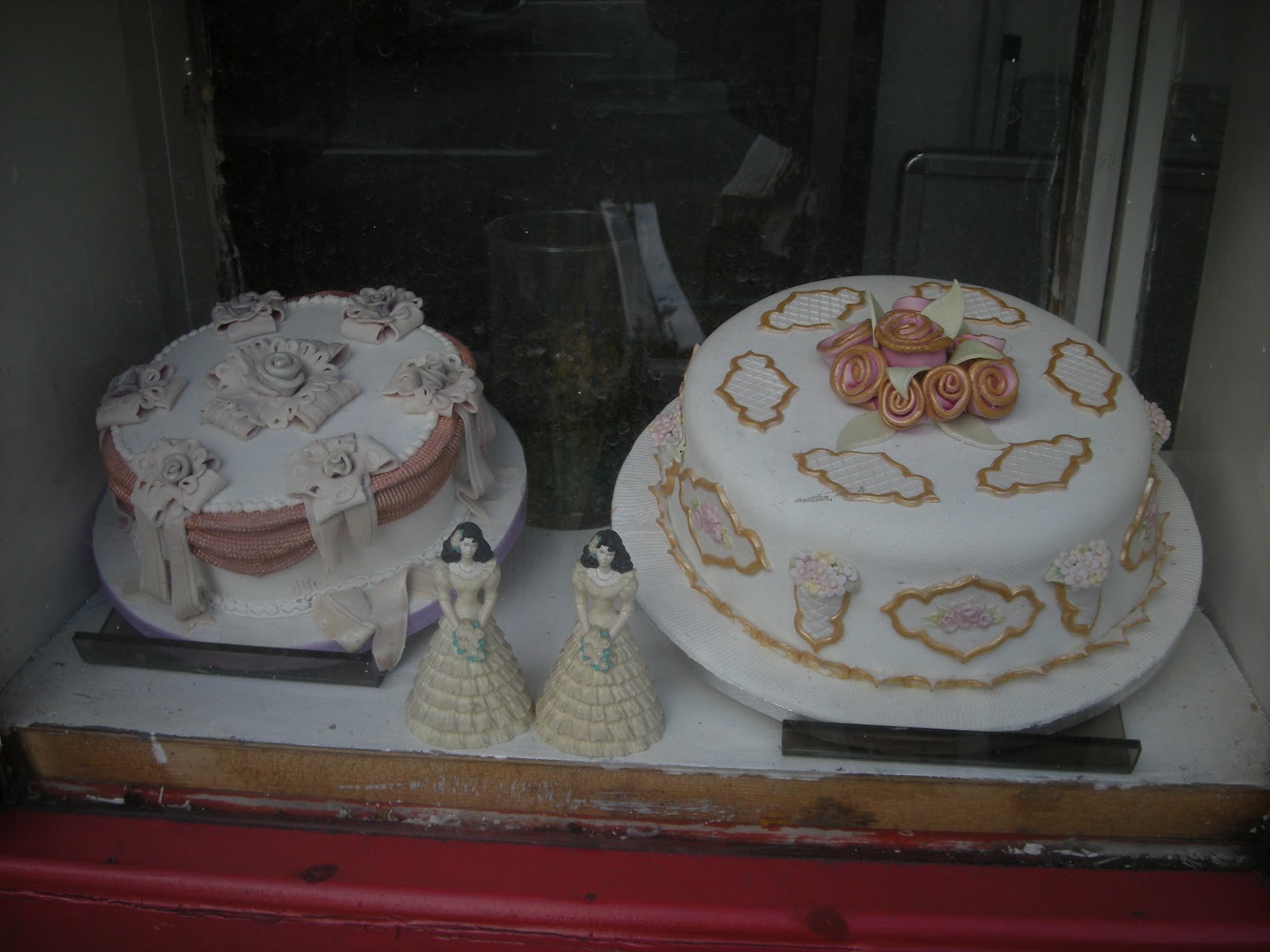 Lush Designs Dirty Cakes A Tribute lush-designs-dirty-cakes-a-tribute