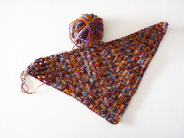 Madeline's Wardrobe: WIP: Granny triangle shawl No. 2 Madeline's Wardrobe: WIP: Granny triangle shawl No. 2
