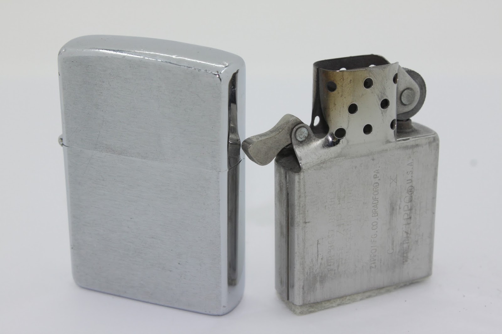 ziq ZIPPO collections: ORIGINAL ZIPPO LIGHTER YEAR 1993 CODE : 1033