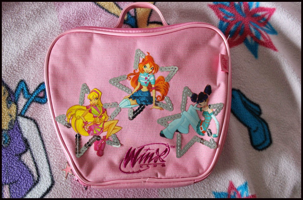 Winx Club Collector Blog: Winx Club Makeup Travel Bag from 2007