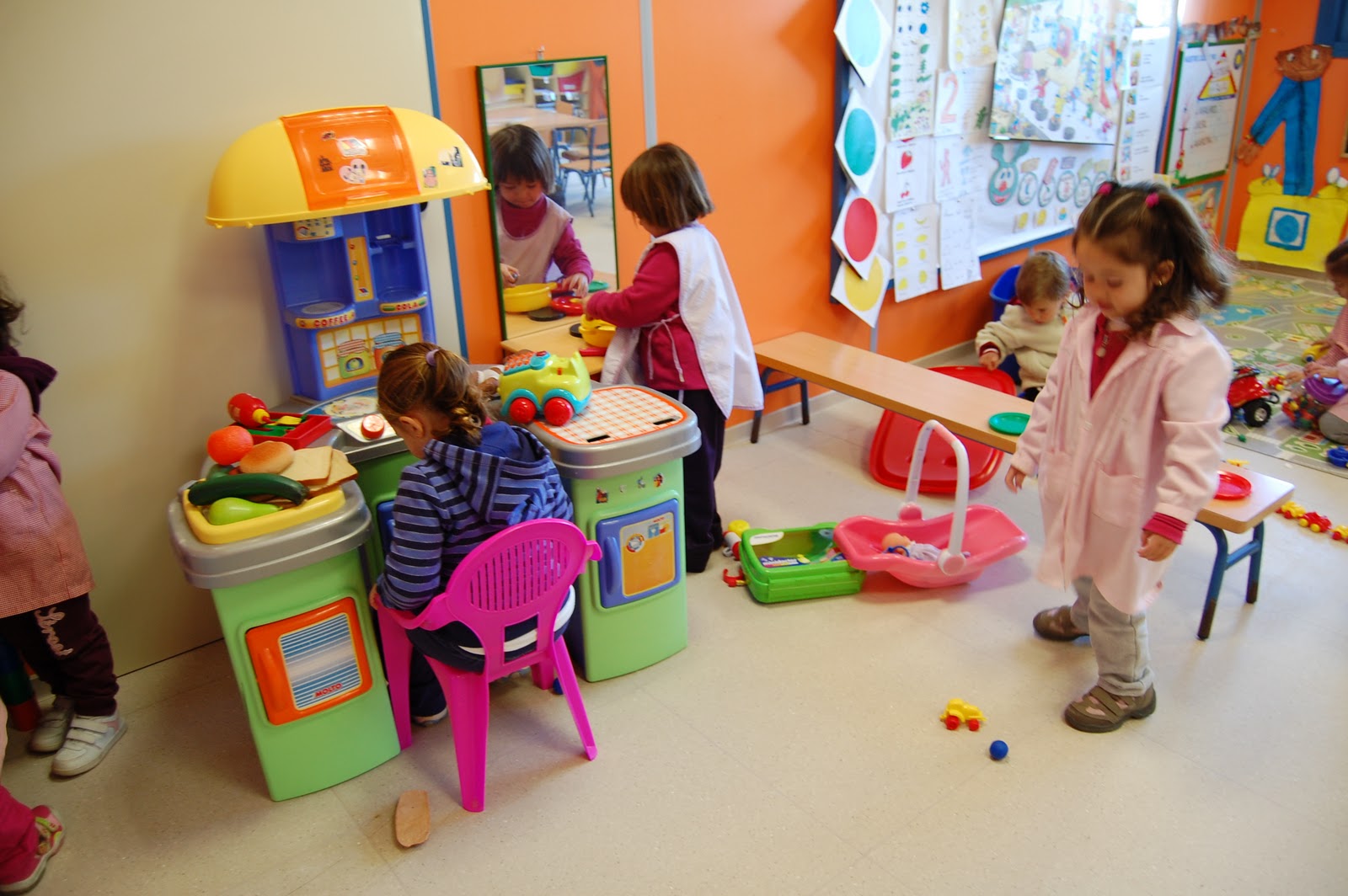 AULA INFANTIL : Los juegos y los juguetes