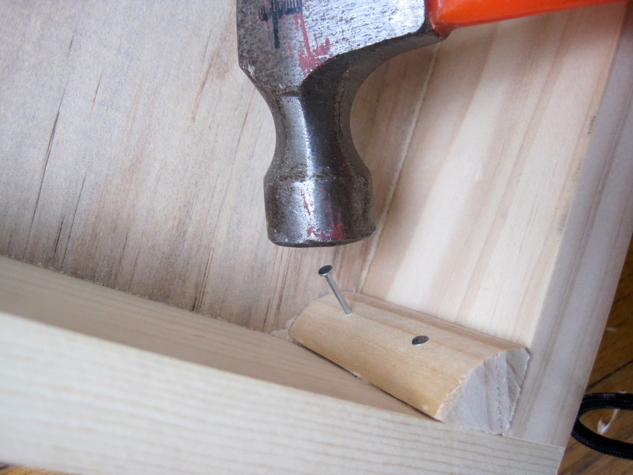 The Project Lady - Singer Sewing Machine Wood Base Tutorial