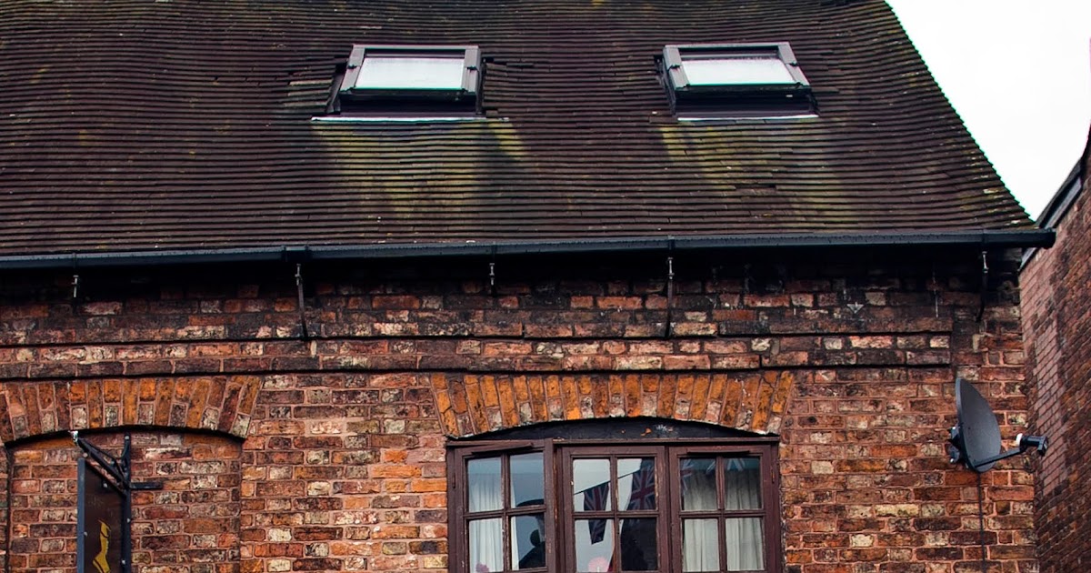 THE MIDDLEWICH DIRECTORY CLEVER CLOGS the-middlewich-directory-clever-clogs