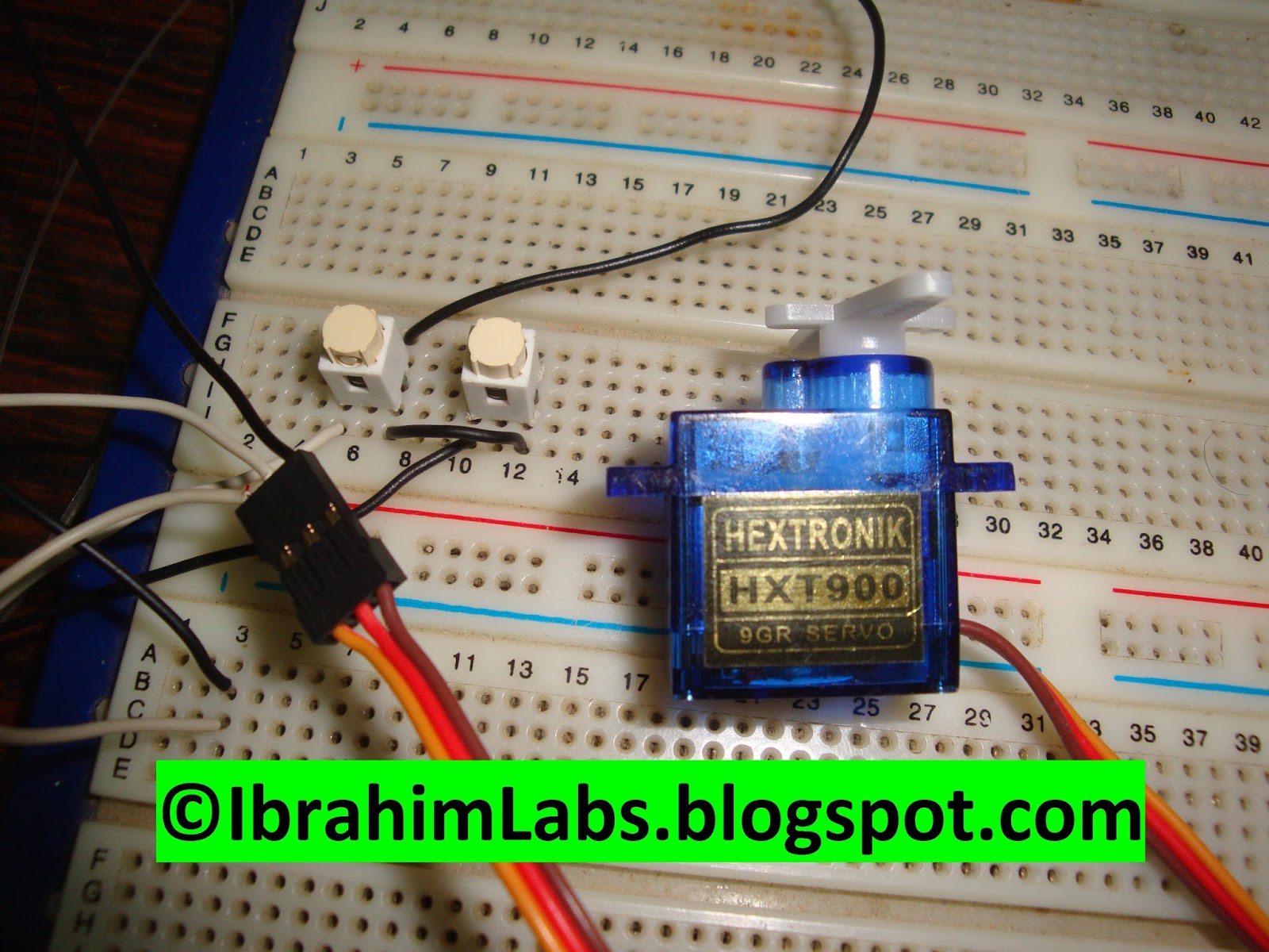 How to interface Servo motor with PIC (Code + Schematic) How to interface Servo motor with PIC (Code + Schematic)